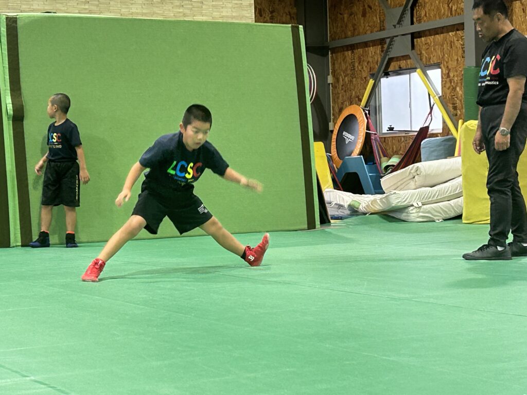 リブコムスポーツクライブ【舞鶴市】フィットネスクラブ/体操教室/レスリング教室 - Fraot